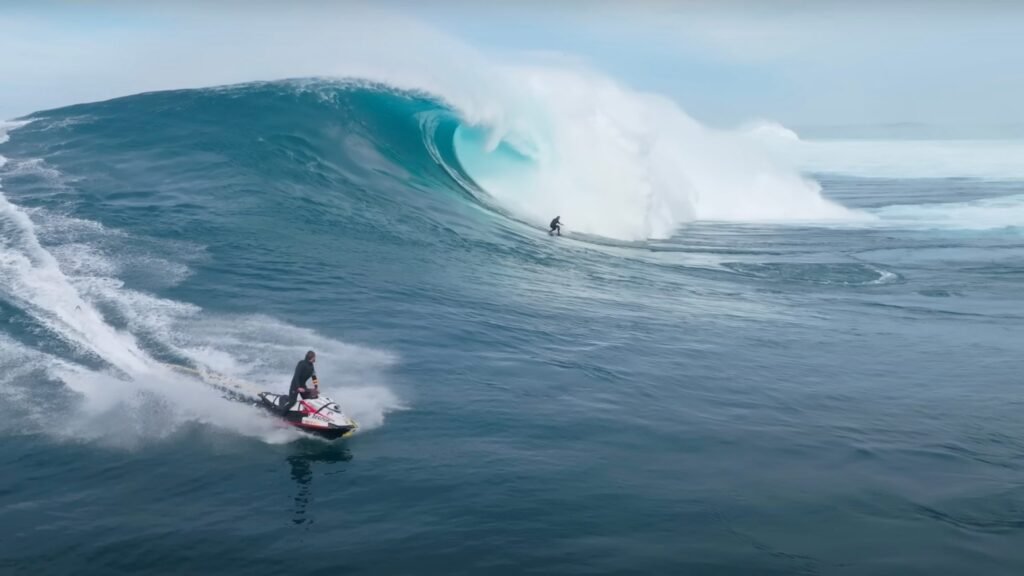 Mavericks Surfing: Conquer the World’s Most Dangerous Waves ...